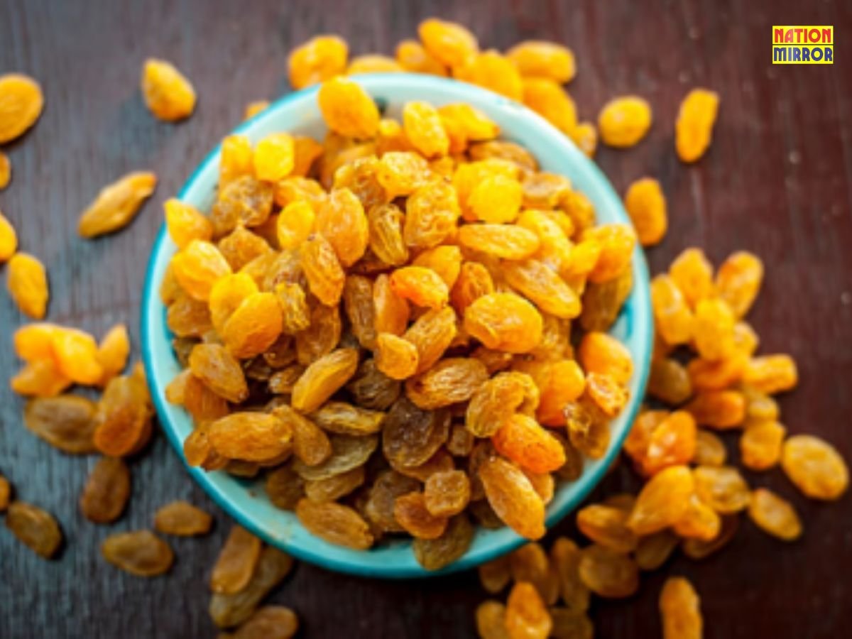 Benefits of Eating Raisins